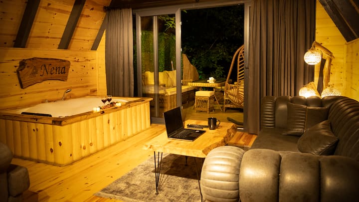 Dere Kenarında Jakuzili Bungalov - Ardeşen