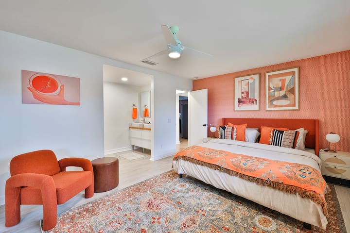70's Oceanside Oasis 2 Mi From Beach W Game Room - Oceanside, Californie