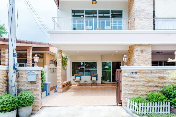 Familia House - Hua Hin