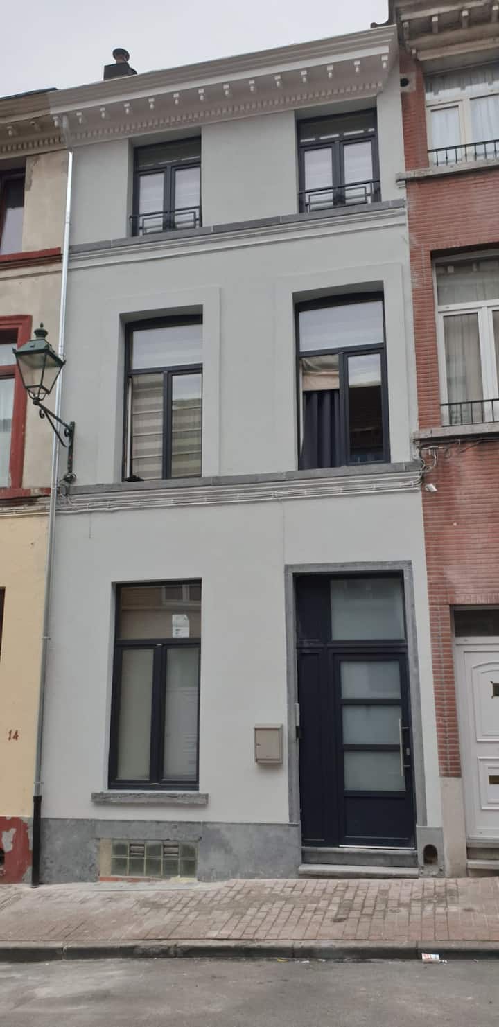 Studio Cuisine Et Sdb Privées. - Bryssel