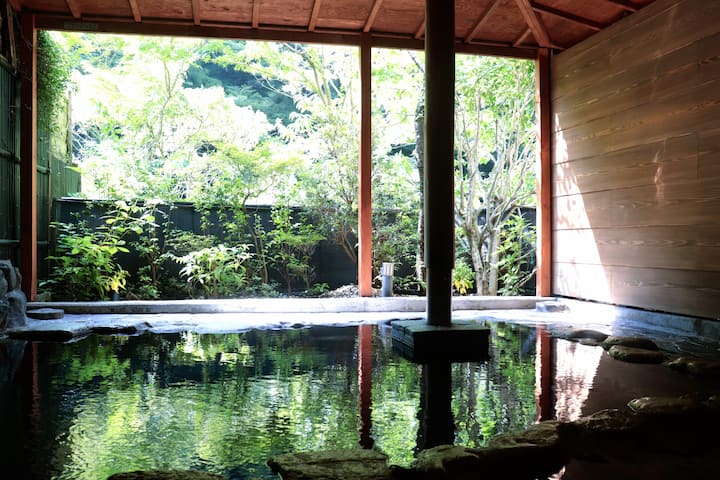 【100% Natural Hotspring】tsutaya Ryokan Female Dorm - Hakone