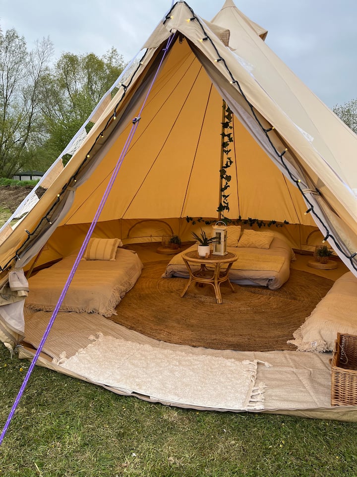 Glamping Bell Tent - Wellingborough