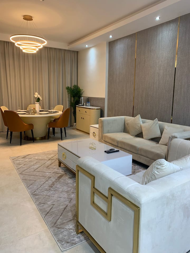 Lusail Seaview Luxury Apartment - Lusail