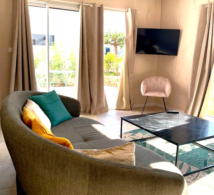 Suite Merisier Avec Jacuzzi - Hôtel Avec Piscine - Ajaccio