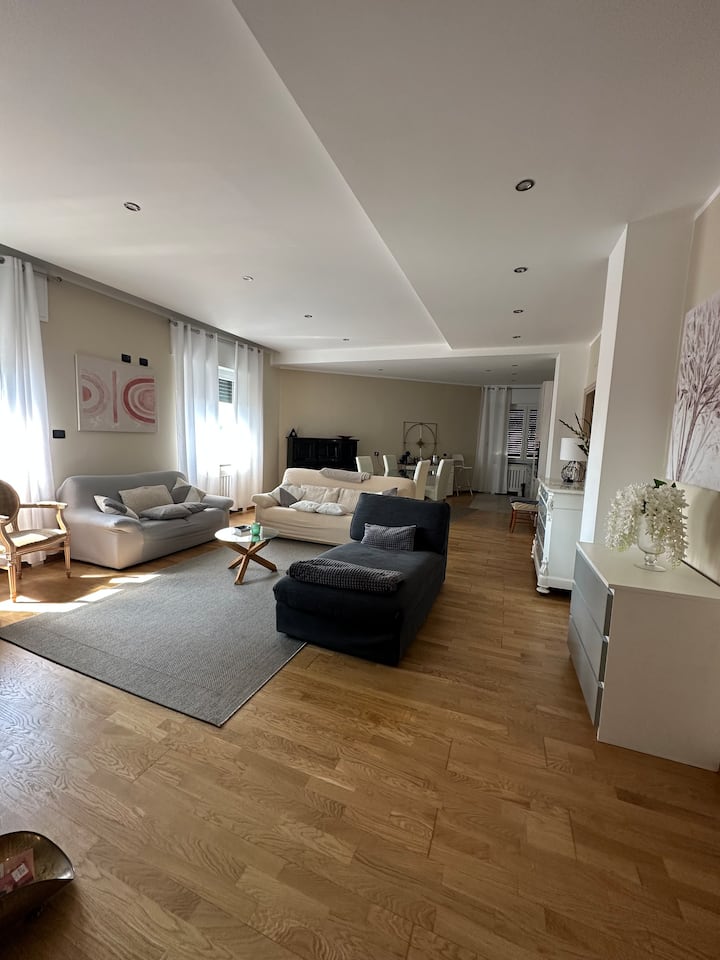 Luxury Apartment - Novi Ligure