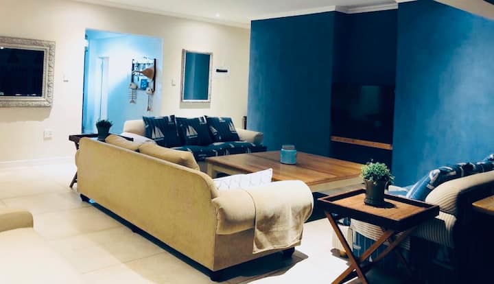 Oslo Beachside House - Port Shepstone