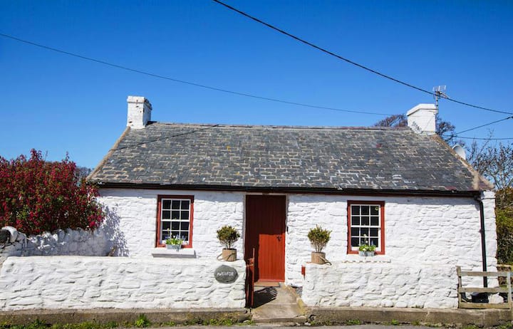 Cute Hot Tub Cottage At The Beach, West Wales - Aberaeron