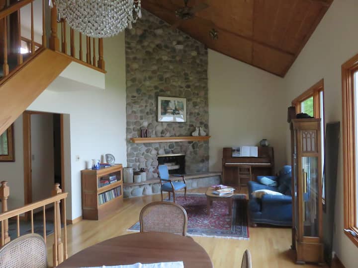 Lake Front Bed And Breakfast - Oshkosh, WI
