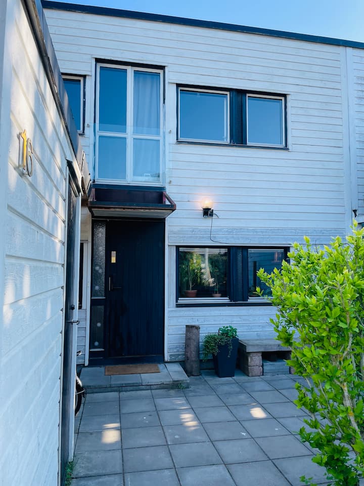 Rymligt Hus Nära City, Havet Och Köpenhamn - Malmö