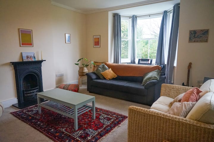 Picturesque Spacious Country Cottage Near Airport - Clevedon, UK