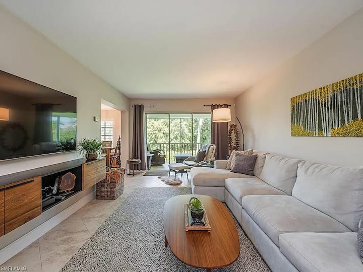 Beautiful 3 Bdr Retreat Near All - Naples