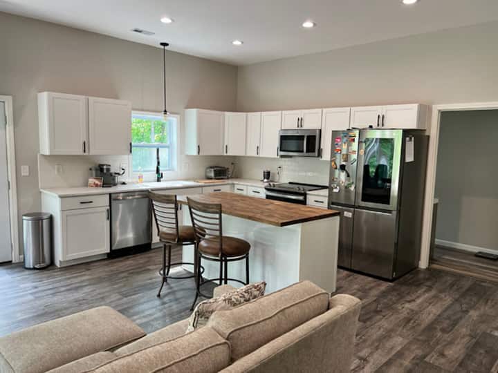 Modern Shome/studio Nestled In Private 11 Acres. - Osage Beach, MO