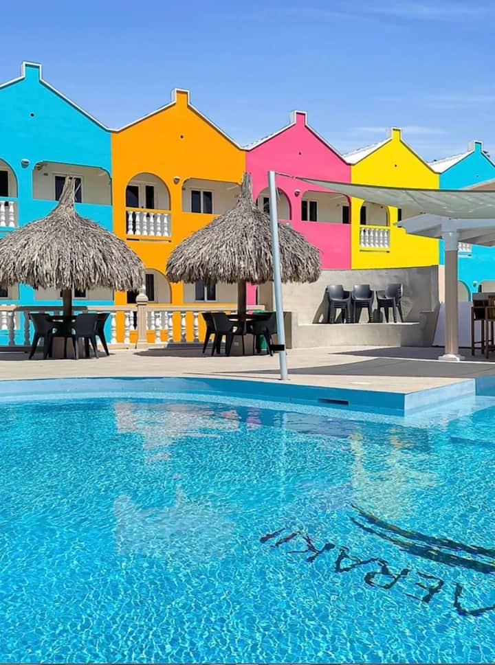 *Adjoining  Ocean View Suite* - Curaçao
