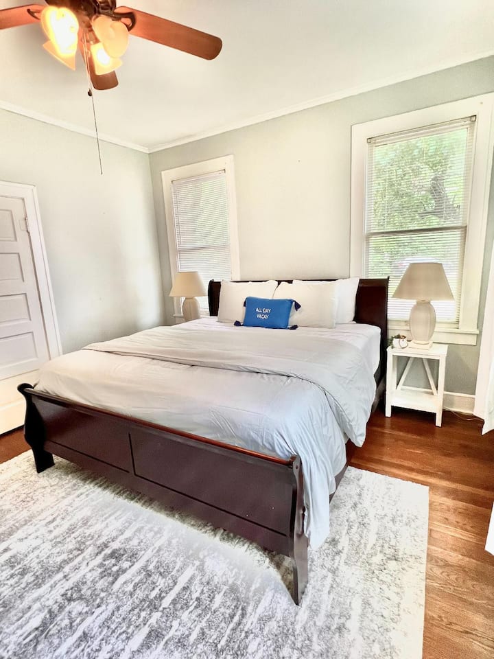 Lovely Large 1 Bedroom Duplex - Shreveport