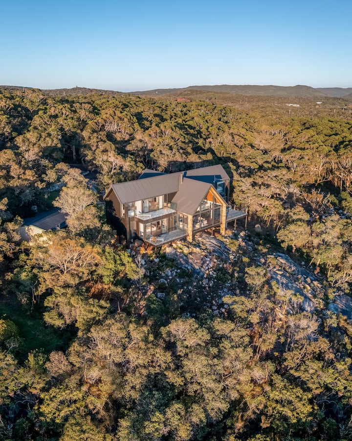 Latitude 35º5, Goode Beach - Albany