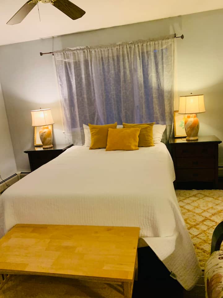 Tee’s Cozy Place (Upper Level) - Hanover, NH