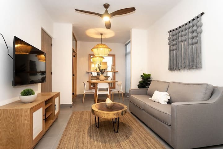 *Prime Location* - 1br Steps From 5th Ave & Beach - Playa del Carmen