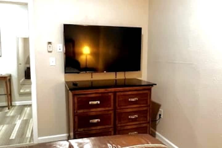 Hotel Pinehurst- Laurel Suite 209 - Laurel, MS