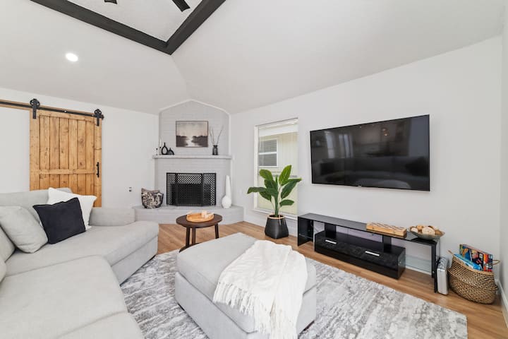 #1 Foodie’s Gem In Houston Chinatown - 3br/2ba - Houston, TX