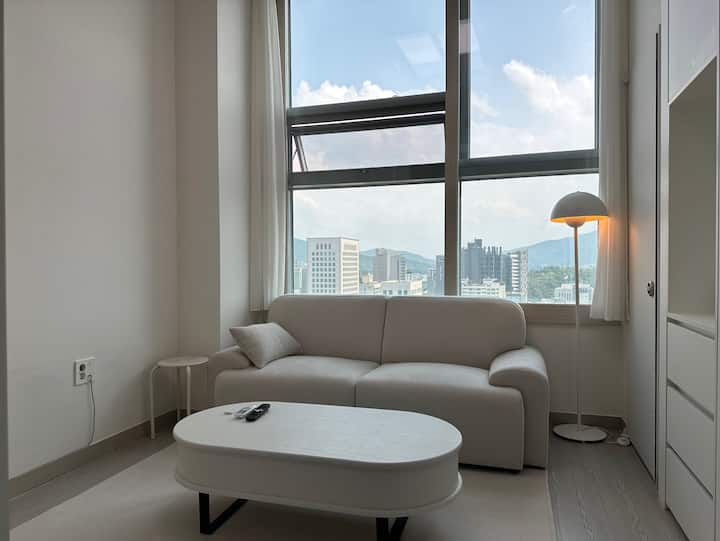 <15% Off) Gangnam St> / Loft Style / Hotel Bedding - Seoul