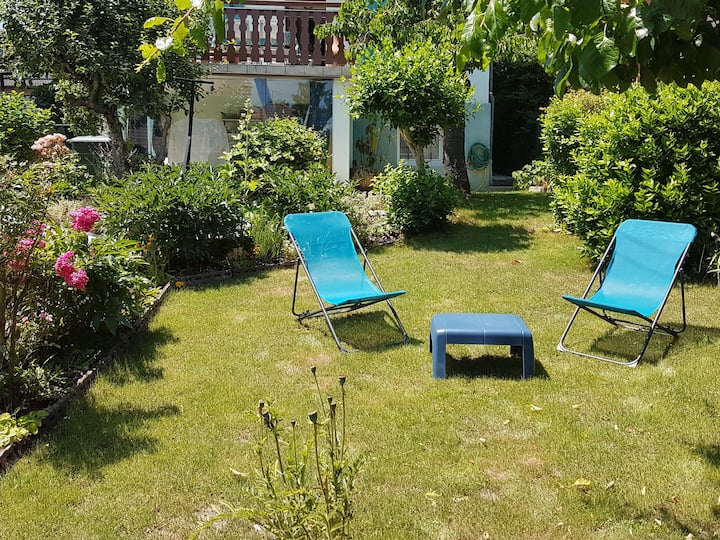 Paisible Maison Avec Jardin à 5 Mn Du Centre - Lac d'Annecy