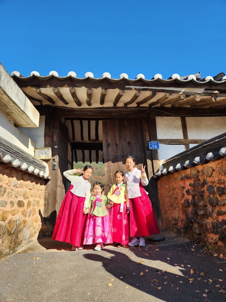 [3 Rooms, 2 Bathrooms,  Hanok]soeun House/garden - 밀양시