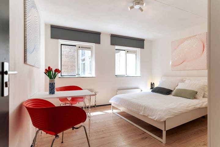 Room At The Heart Of Amsterdam - Amsterdam