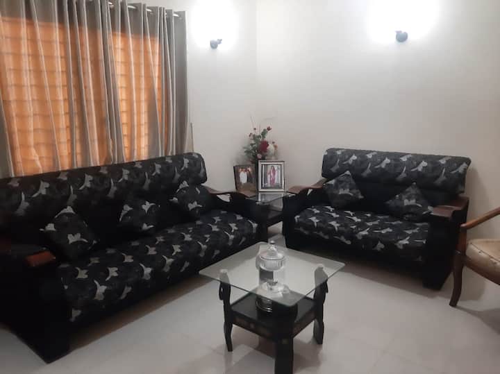 Serenity Place - カラチ