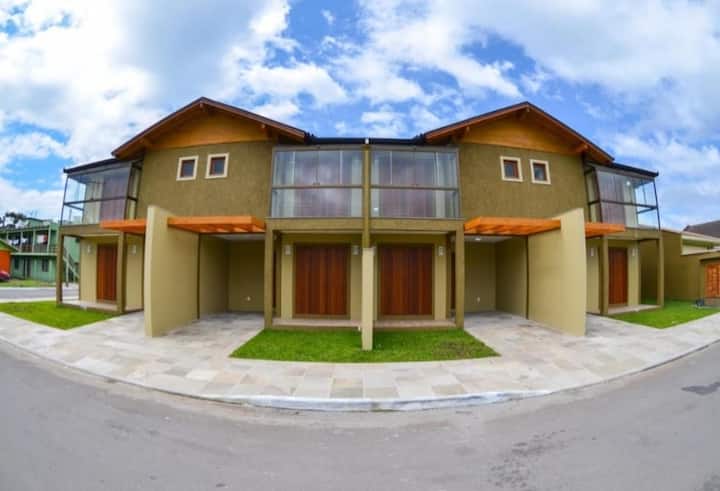 Casas Dos Alpes Sobrado 04 - Gramado