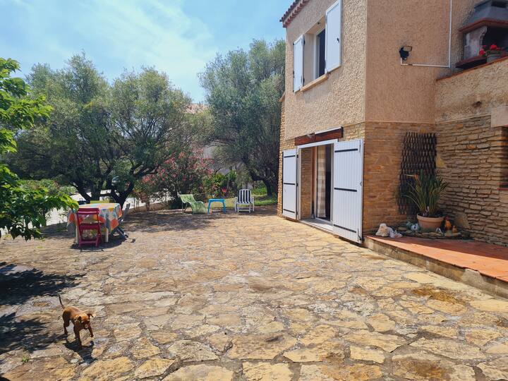 Appartement Bas De Villa - La Cadière-d'Azur