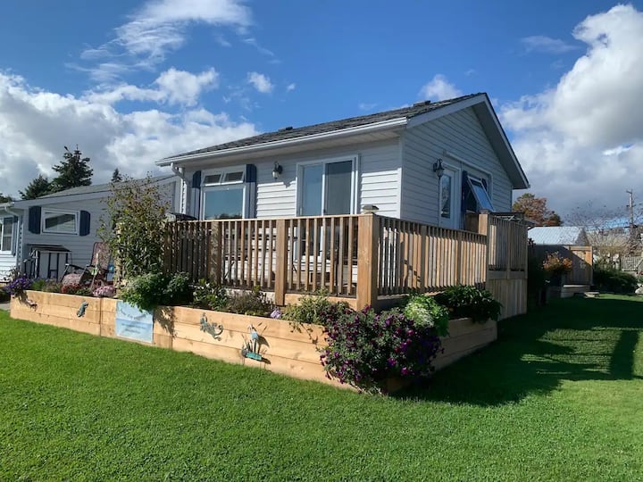 Sandbanks Cottage At The Birch - Prince Edward