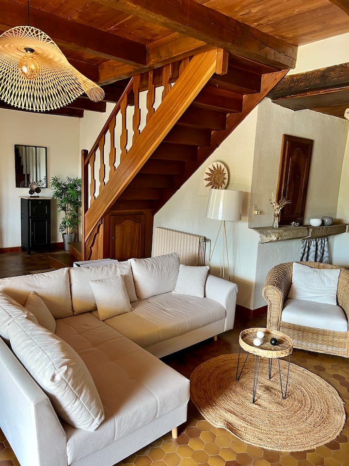 Superbe Gîte à La Campagne Avec Grand Jardin + Spa - Aveyron