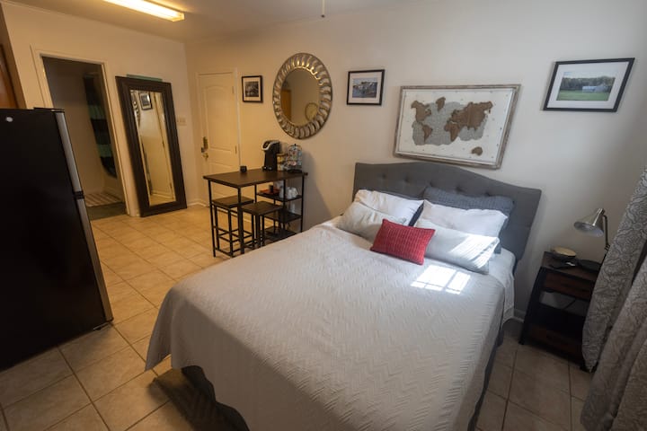 Private Studio Apartment Near Ull And Downtown - Splash Pad, Broussard