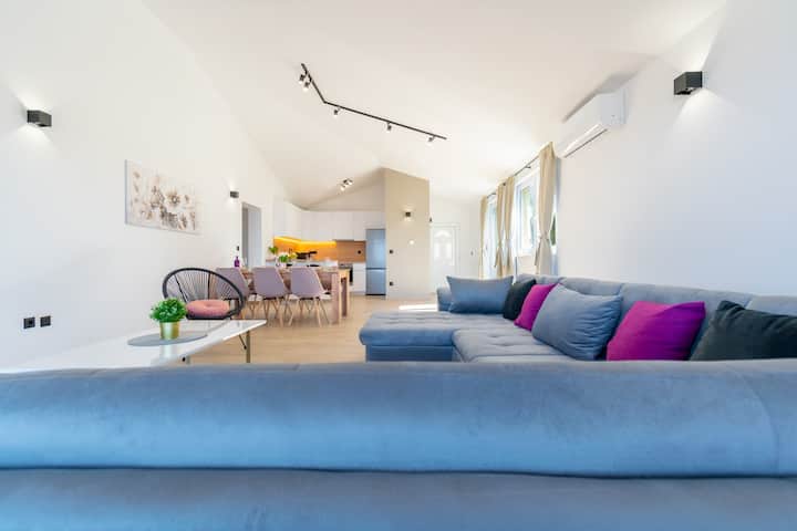 Penthouse Nensi - Baška Voda