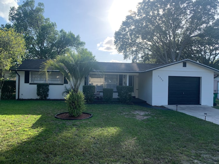 Cozy 3br 2ba Full Home - Zephyrhills, FL