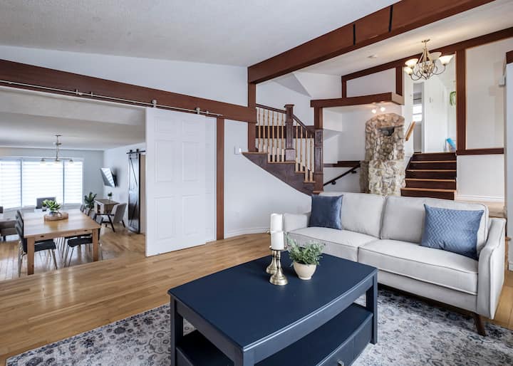 Family Getaway: Spacious W/ Something For Everyone - St. John’s