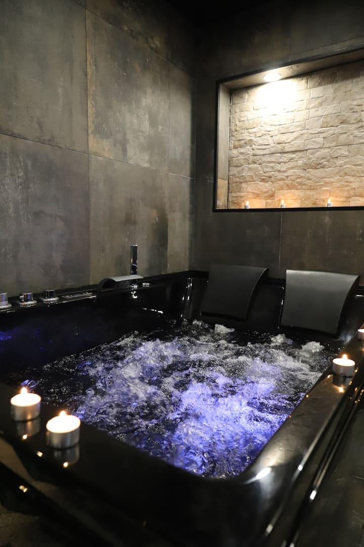 Spa & Love Exotic - Balnéo - Sauna - Parking - Clermont-Ferrand