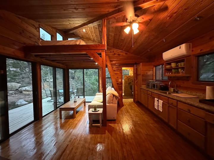 Creekside Casita - Lake Travis, TX