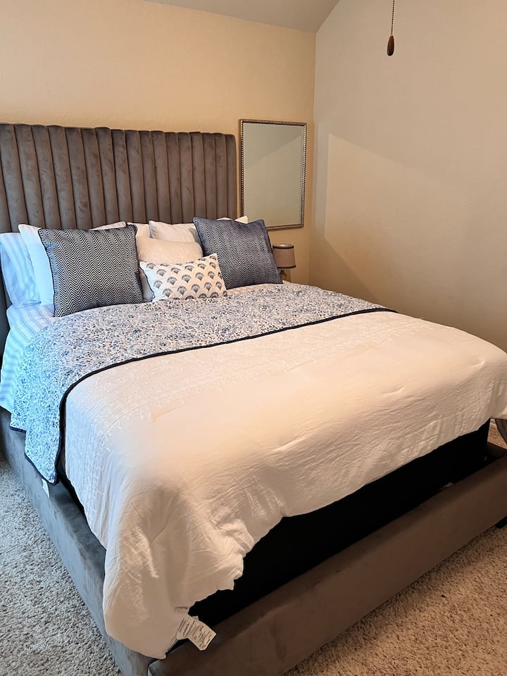 My Space-with Private Bathroom - Richmond, TX