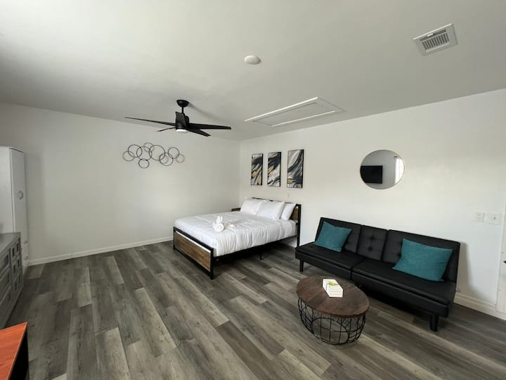 Guest Suite - Spring Hill, FL