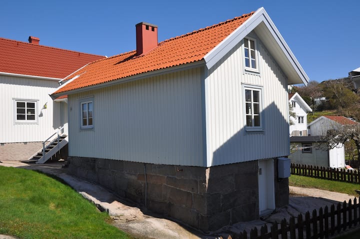 Familjevänlig Stuga 175 M Från Havet - Hunnebostrand