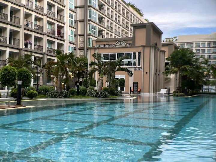 Dusit Grand Park 2 Pool, Gym, Sauna. - Pattaya