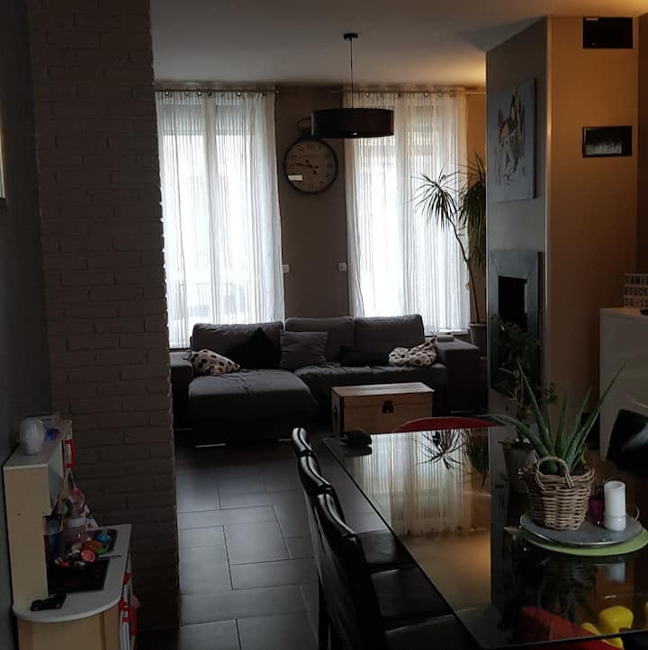 Maison Entière Sur 4 Niveaux - Cambrai