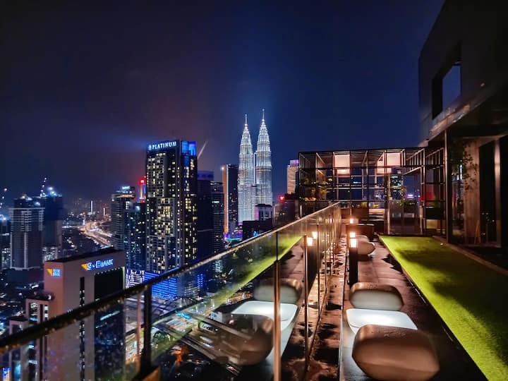 Klcc, Roof Top Garden Overlooking Twin Towers - Sentul