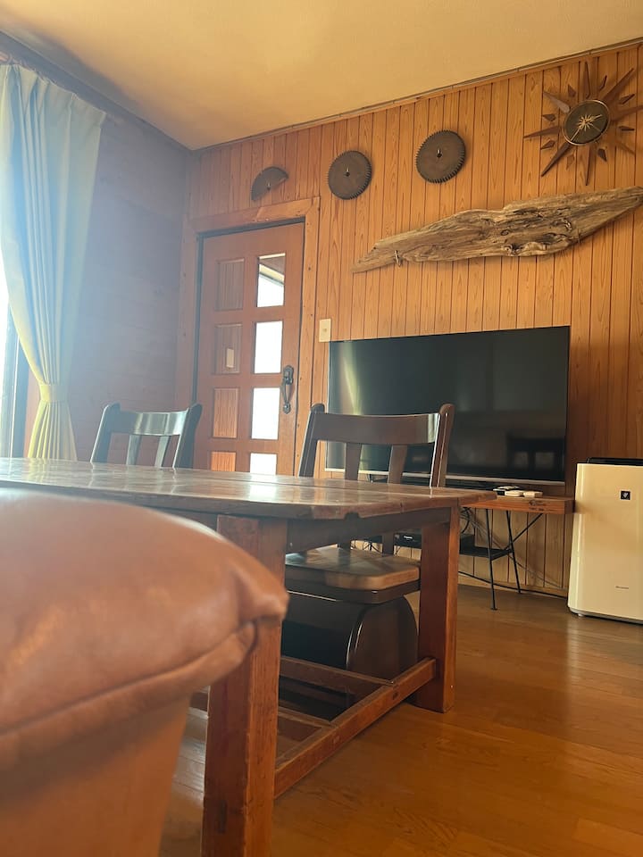 【栃木県小山市】最大７名宿泊可能
小山駅西口から徒歩７分
須賀神社参道前 - Oyama