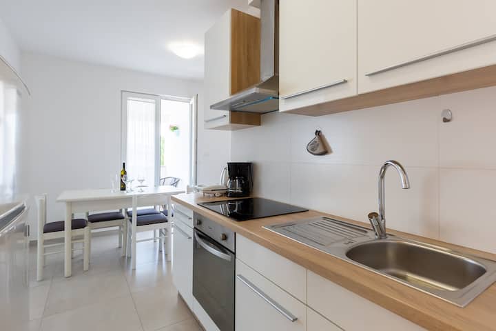 Amoroso  Apartment 200m From Sea - Poreč