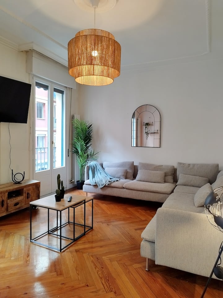 Railway By Staynnapartments - Bilbao