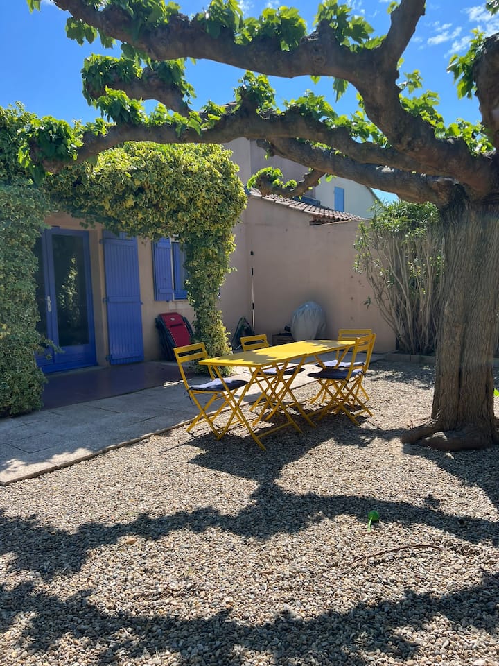Mazet Pour 5 Personnes à Mouries - Mouriès