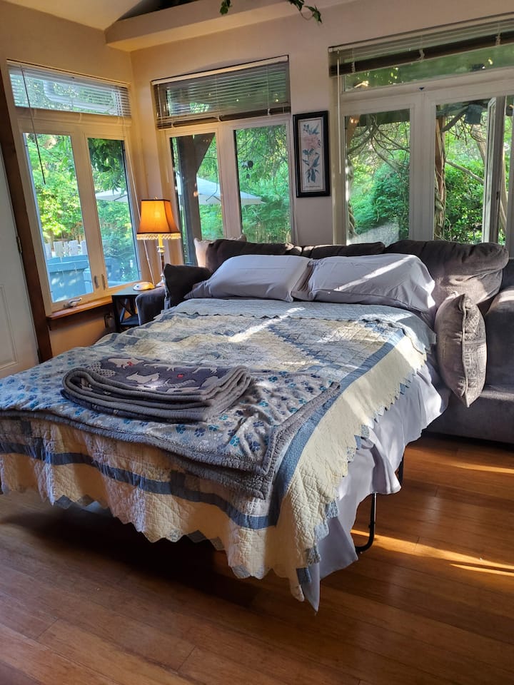 Virginia Beach Peaceful Private Sunroom With Pool - Virginia Beach, VA