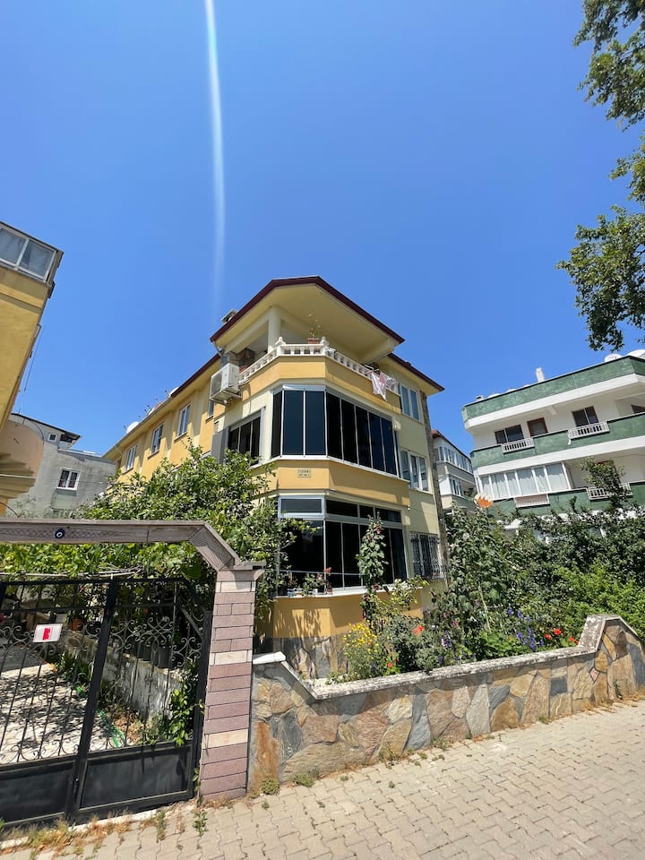 Merkezi Konumda Denize Yakın 1+1 - Altinoluk